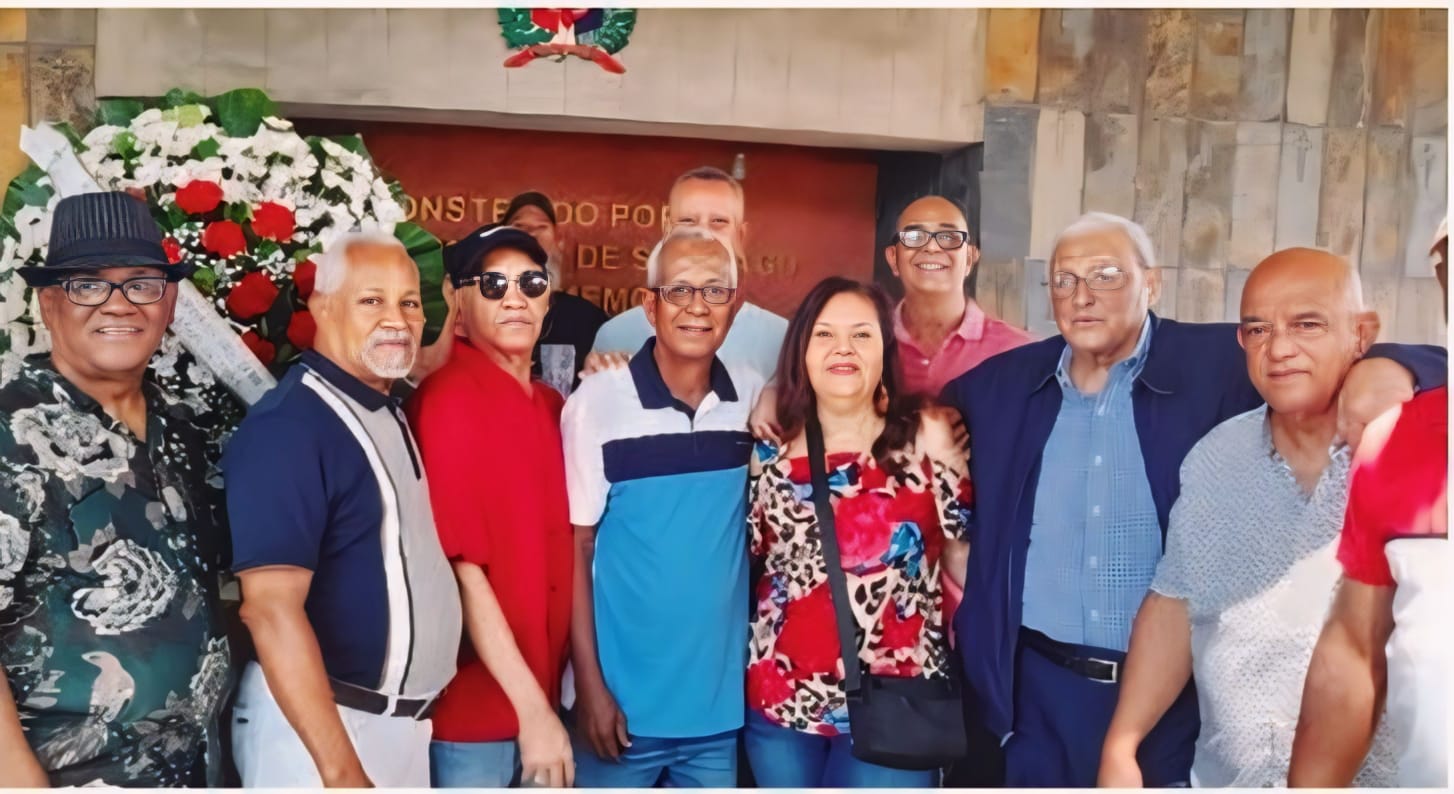 Mario Robles y sus 80 años de vida - Teleuniverso TV