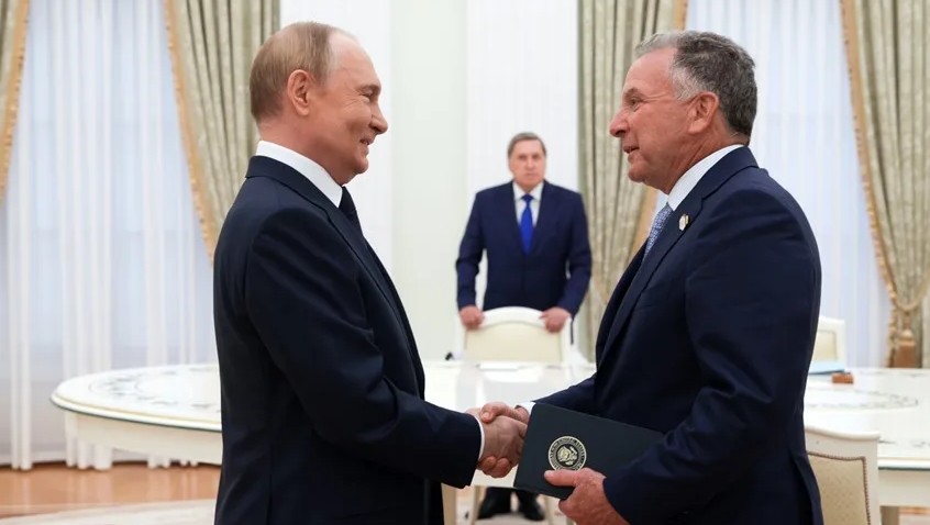 Putin se alista para reunión clave con la Casa Blanca sobre paz ...